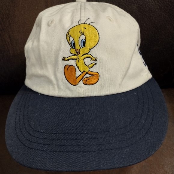 Warner Bros. | Accessories | Vintage Warner Brother Looney Tunes Tweety ...